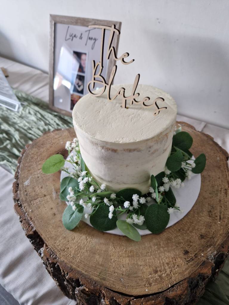 Sponge semi naked cake – Yorkshire Cakes